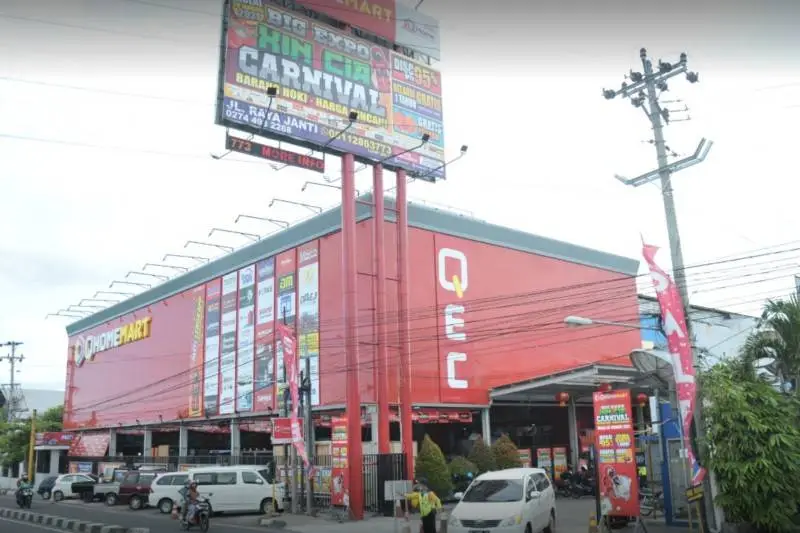 Qhomemart